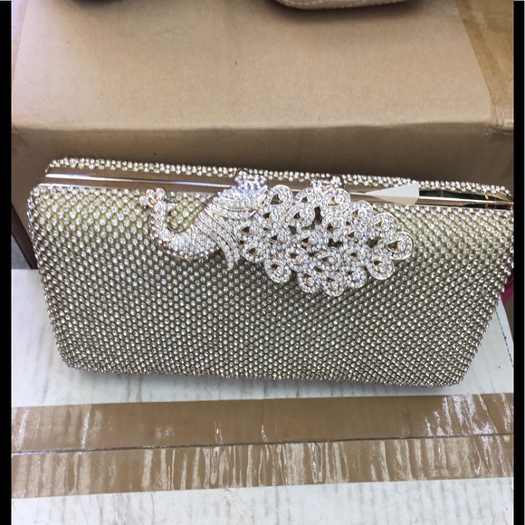 Bags | Beautiful Gold Clutch With Chain | Poshmark